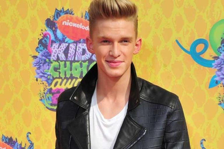 Cody Simpson | Cody Simpson Biography 2023 | Cody Simpson Body ...